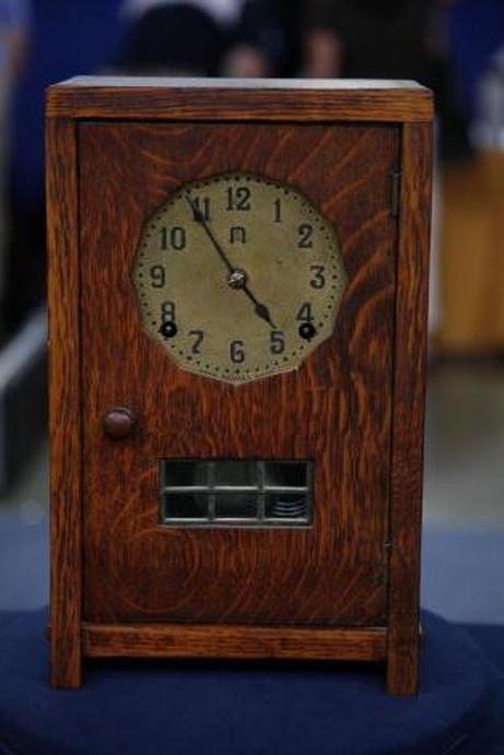 Appraisal: Gustav Stickley Oak Mantel Clock, ca. 1911 | Watch Antiques ...