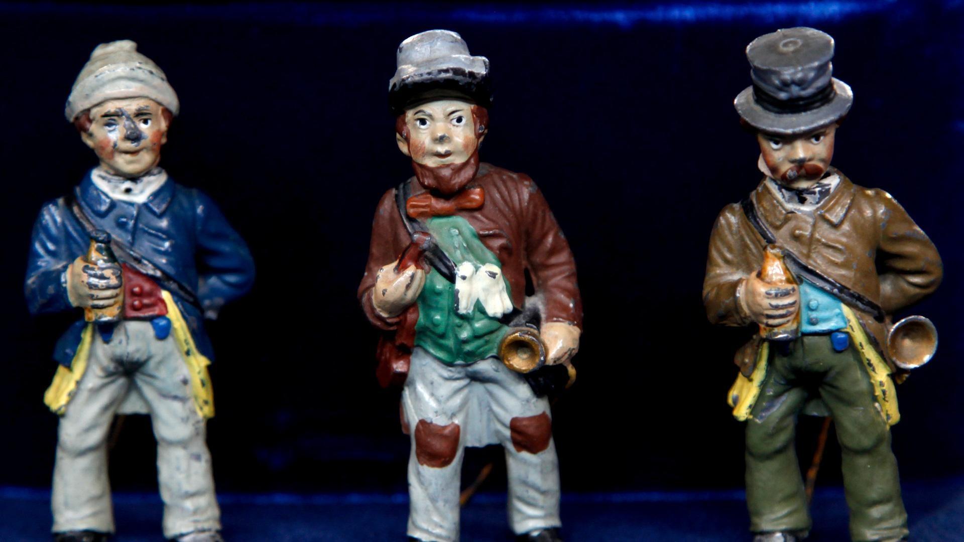 Appraisal: German Nodders, ca. 1910 | Antiques Roadshow | THIRTEEN ...