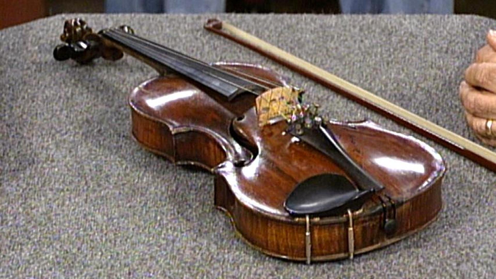 Appraisal: Violin and Pfretzschner Bow | Antiques Roadshow | THIRTEEN ...