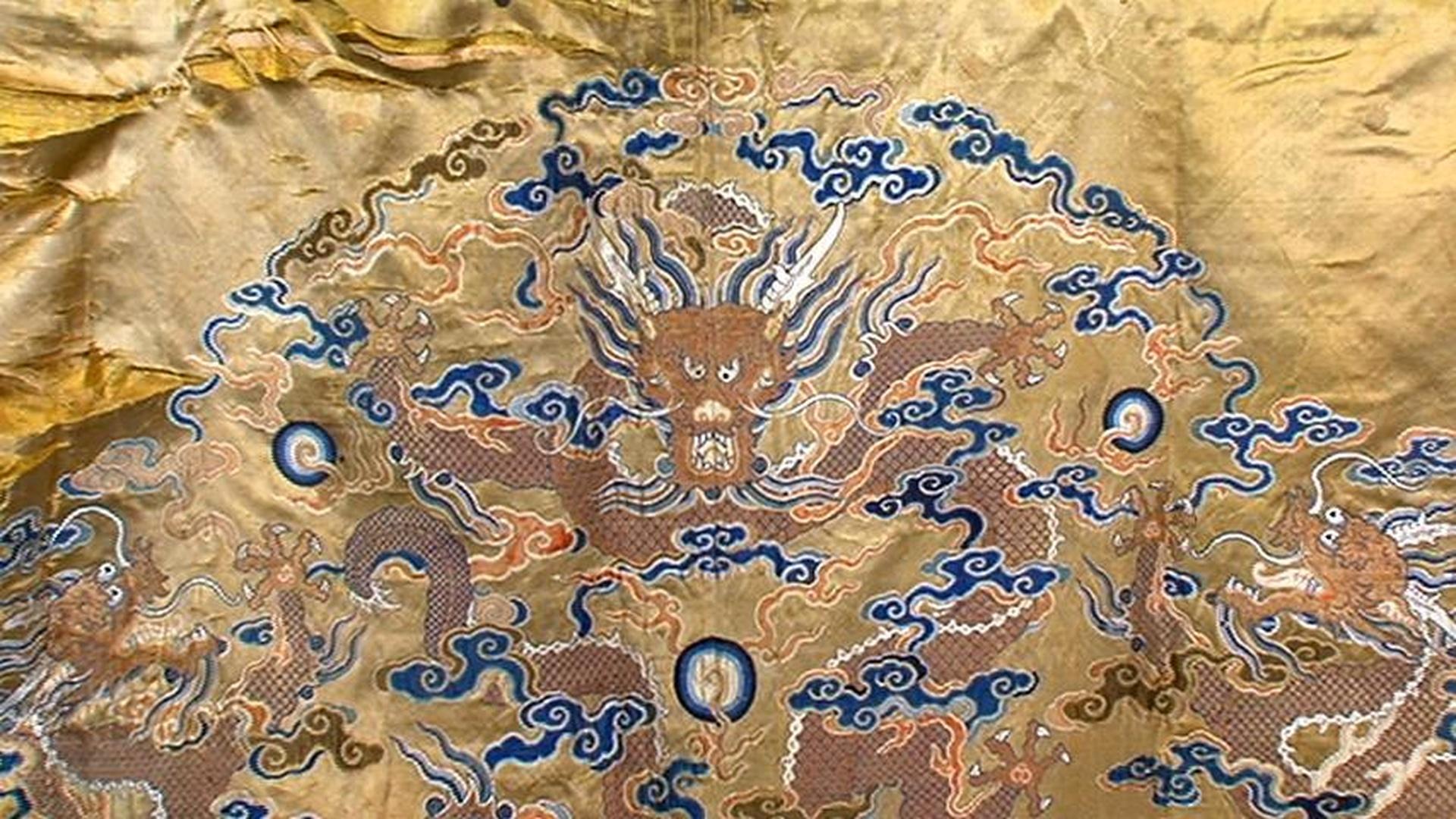 Web Appraisal: K'ang Hsi Period Imperial Dragon Brocade | Antiques ...