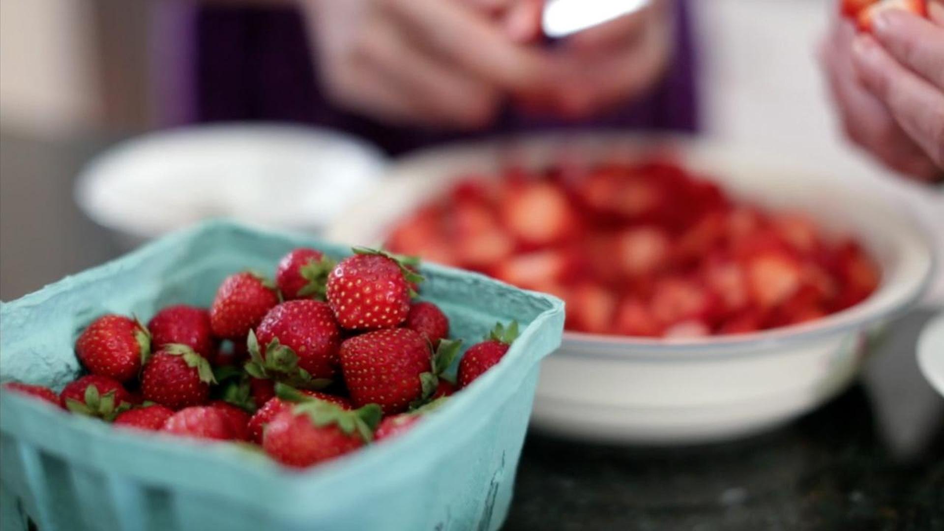Coconut Cornbread Strawberry Shortcake | A Chef's Life | THIRTEEN - New ...
