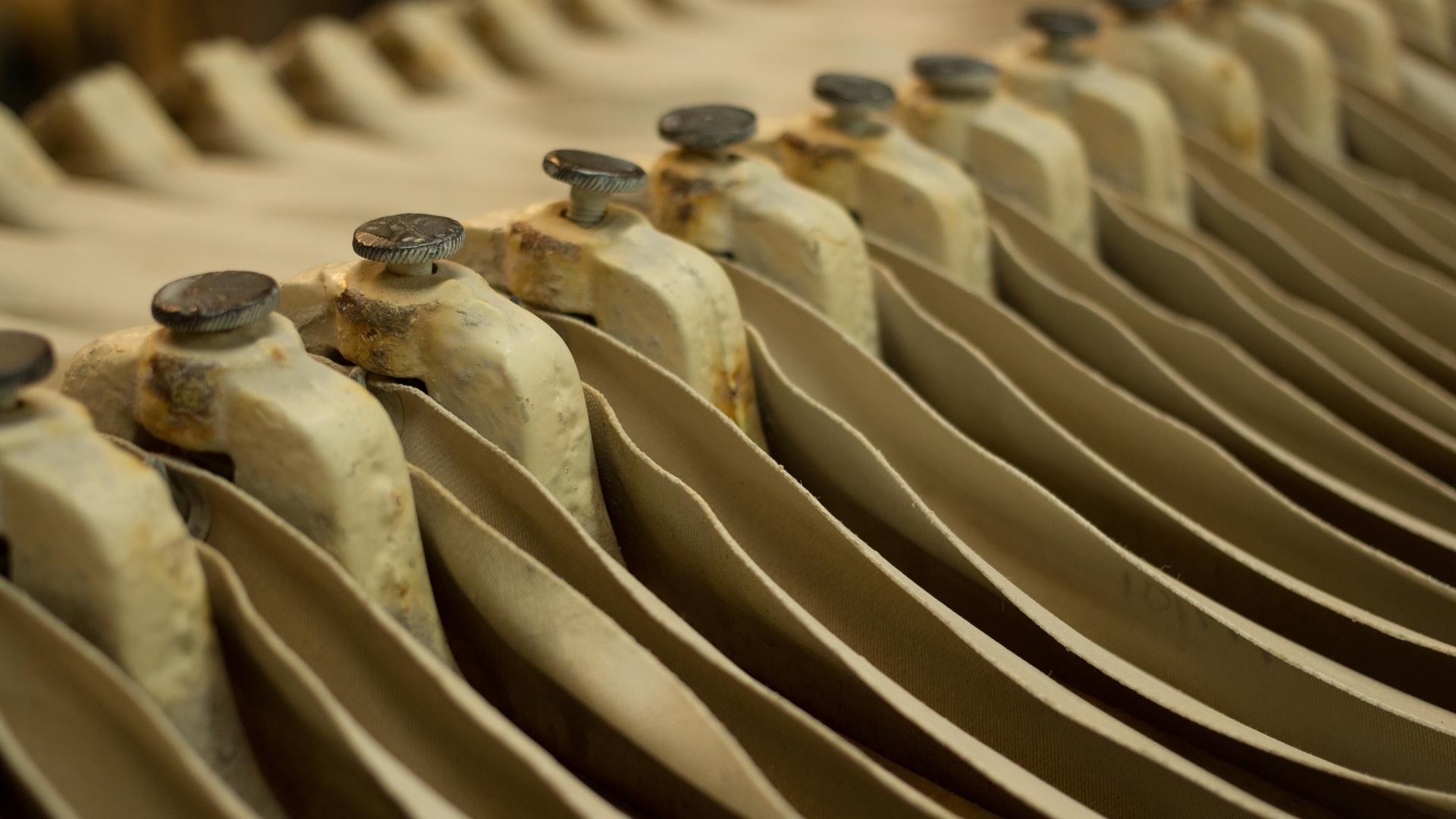 Dave Zink shows Pewabic's filter press | Craft in America | THIRTEEN ...