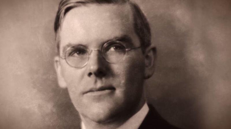 Defying the Nazis: The Sharps' War