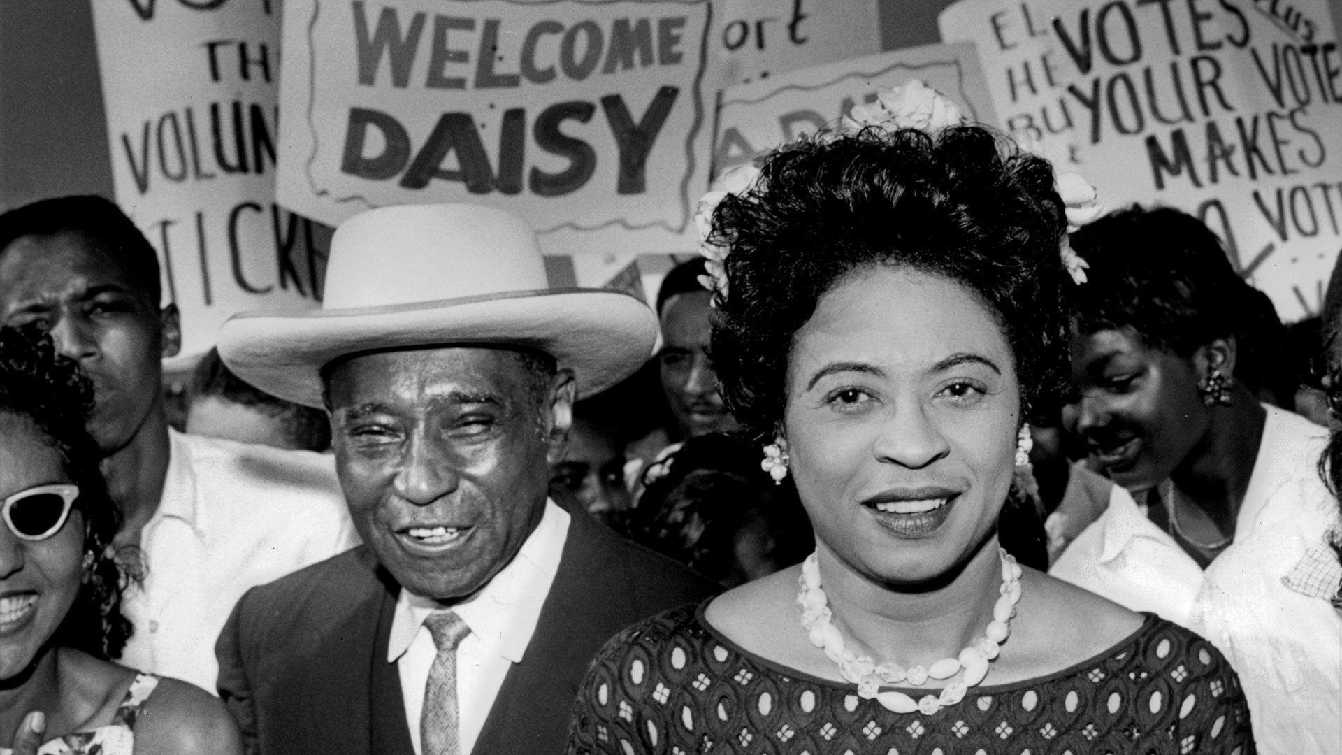 Daisy Bates: Civil Rights Hero Who Put Her Life on the Line ...