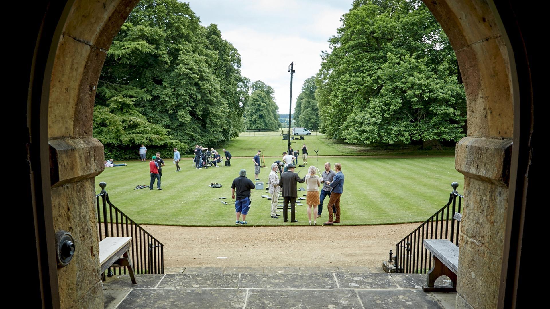 Set Design | Endeavour | THIRTEEN - New York Public Media