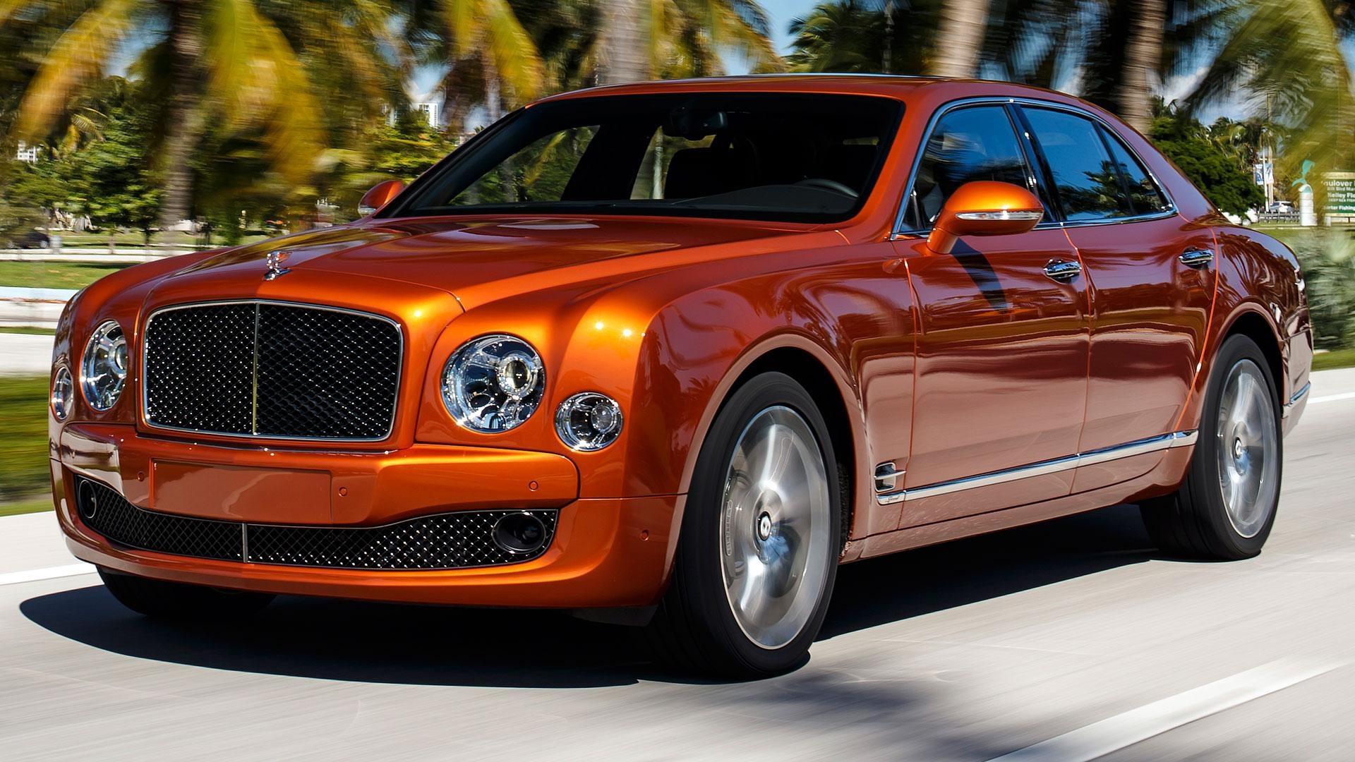 2015 Compact SUV Challenge & 2016 Bentley Mulsanne Speed | MotorWeek ...