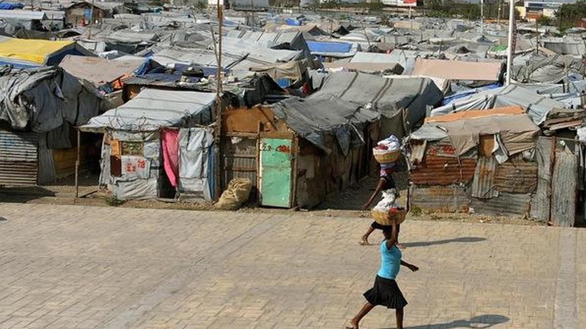 Haitians blame UN soldiers for cholera crisis | PBS NewsHour | THIRTEEN ...