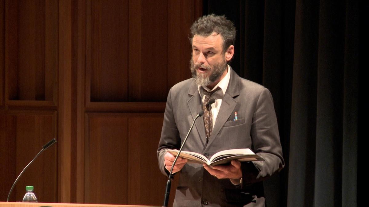 Steve Scafidi Jr. reads a poem about Abraham Lincoln | PBS NewsHour ...