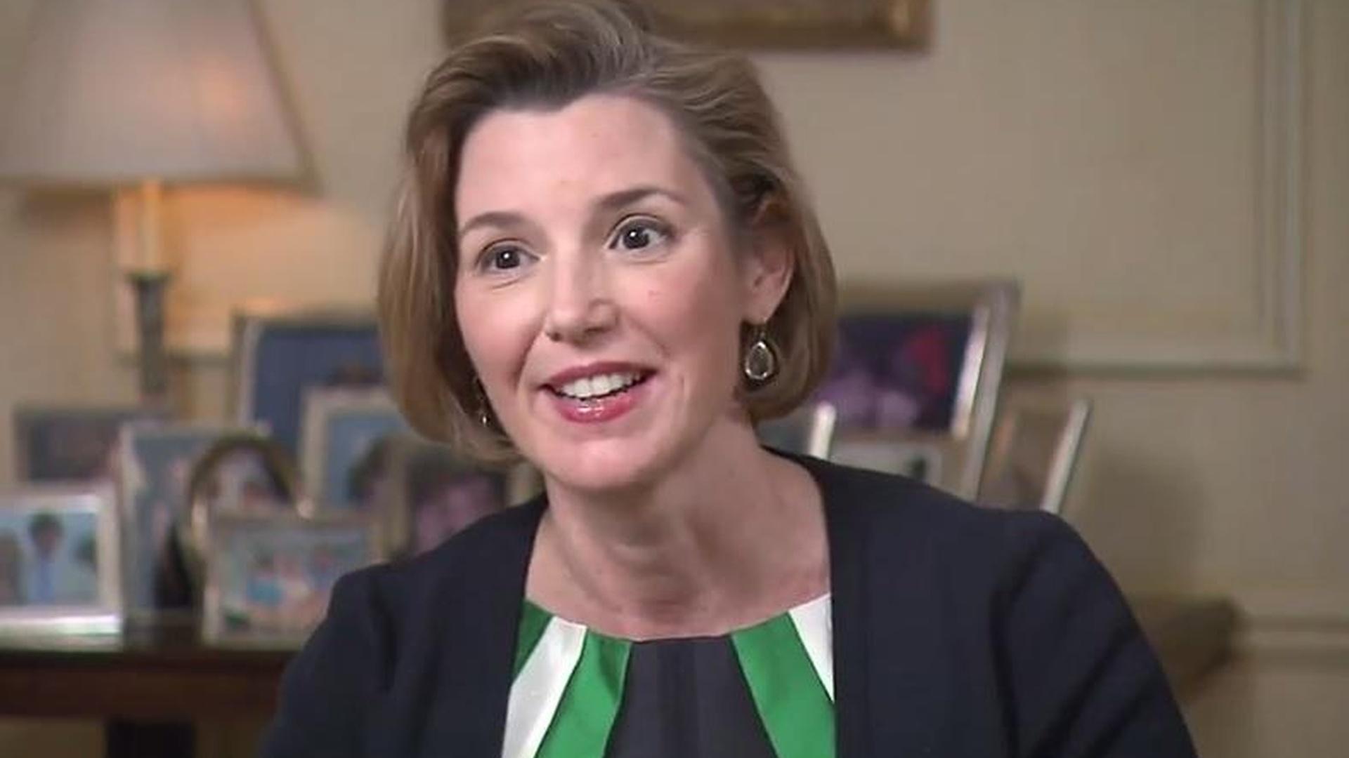 Fund seeks share of prosperity for female-focused firms | PBS NewsHour ...