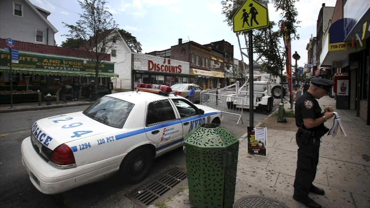 How will NYPD handle minor offenses after Eric Garner? | PBS NewsHour ...