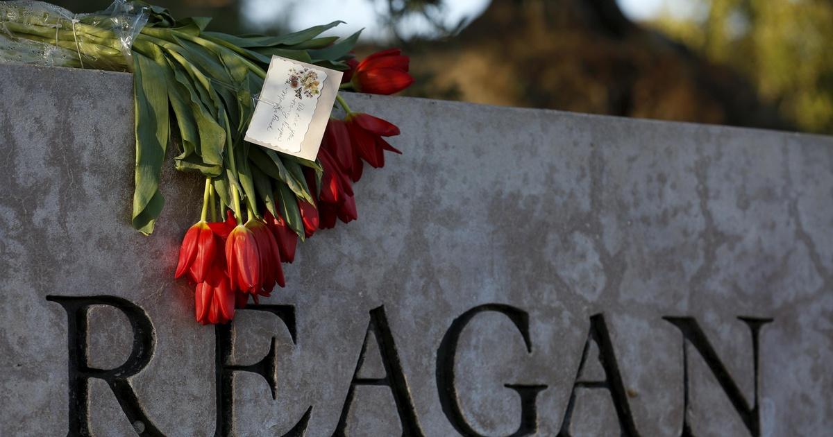 PBS News Hour | News Wrap: Former first lady Nancy Reagan dies at age ...