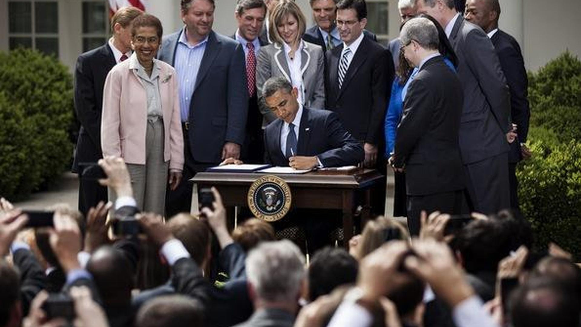 JOBS Act: Debating the Benefits and Risks | PBS NewsHour | THIRTEEN ...