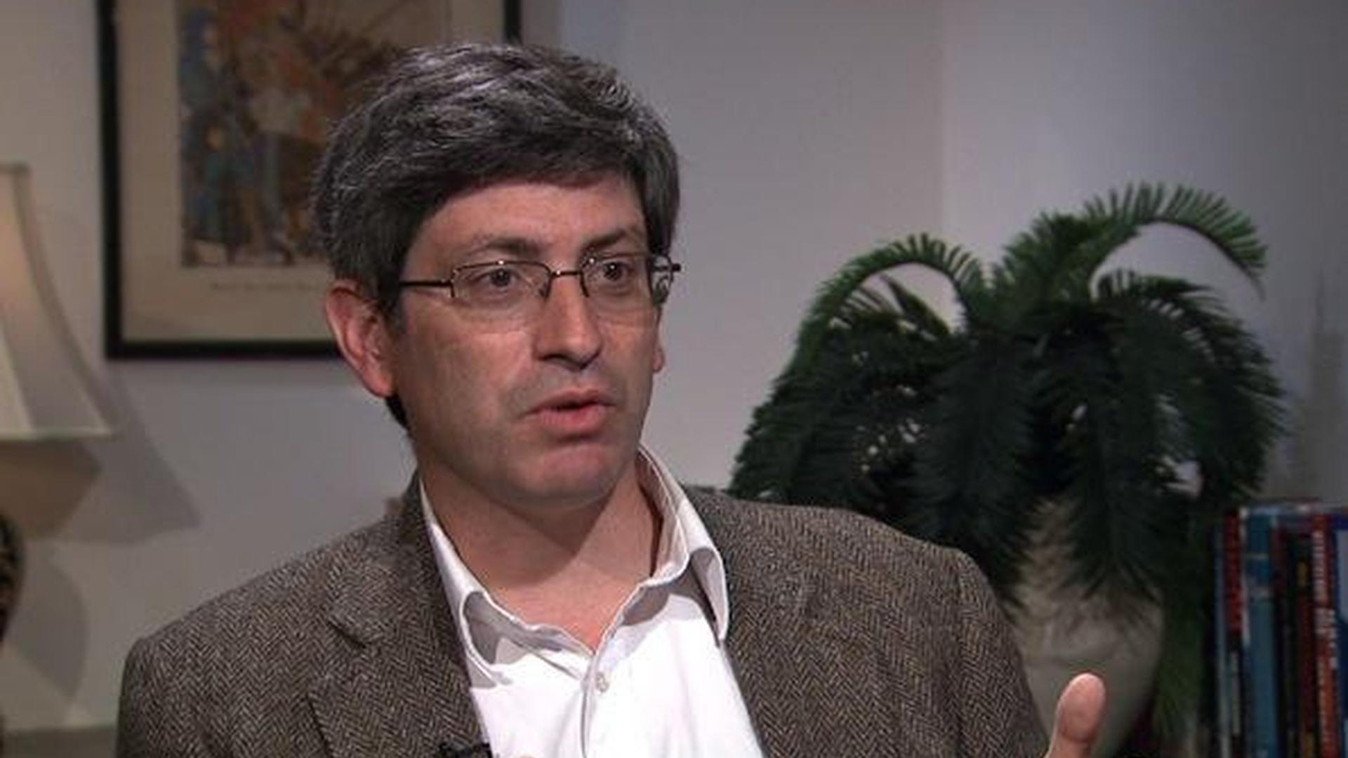 Carl Zimmer on Bird Flu and Beyond | PBS NewsHour | THIRTEEN - New York ...