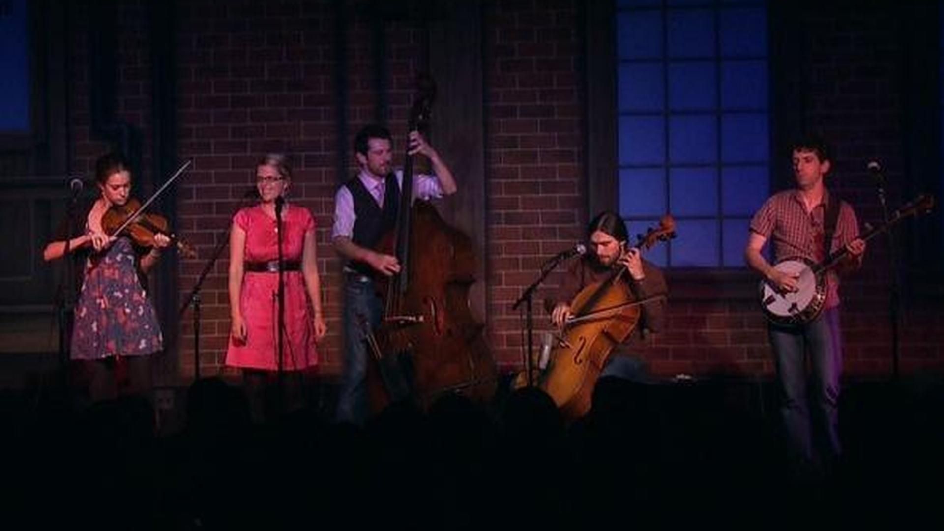 Crooked Still Makes Old Songs New | PBS NewsHour | THIRTEEN - New York ...