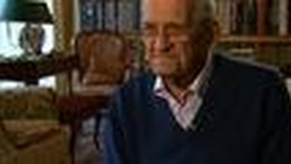 Greek Poet Titos Patrikios Reads 'Molyvos' | PBS NewsHour | THIRTEEN ...
