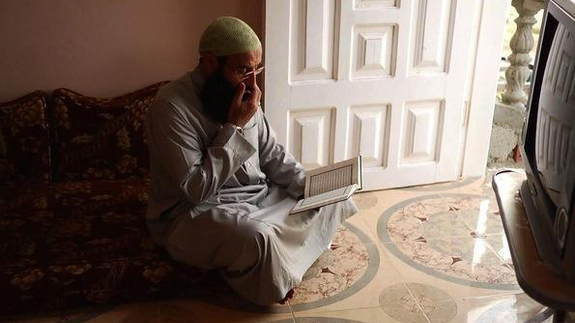 Exploring the Roots of Radical Islam in Egypt | PBS NewsHour | THIRTEEN ...