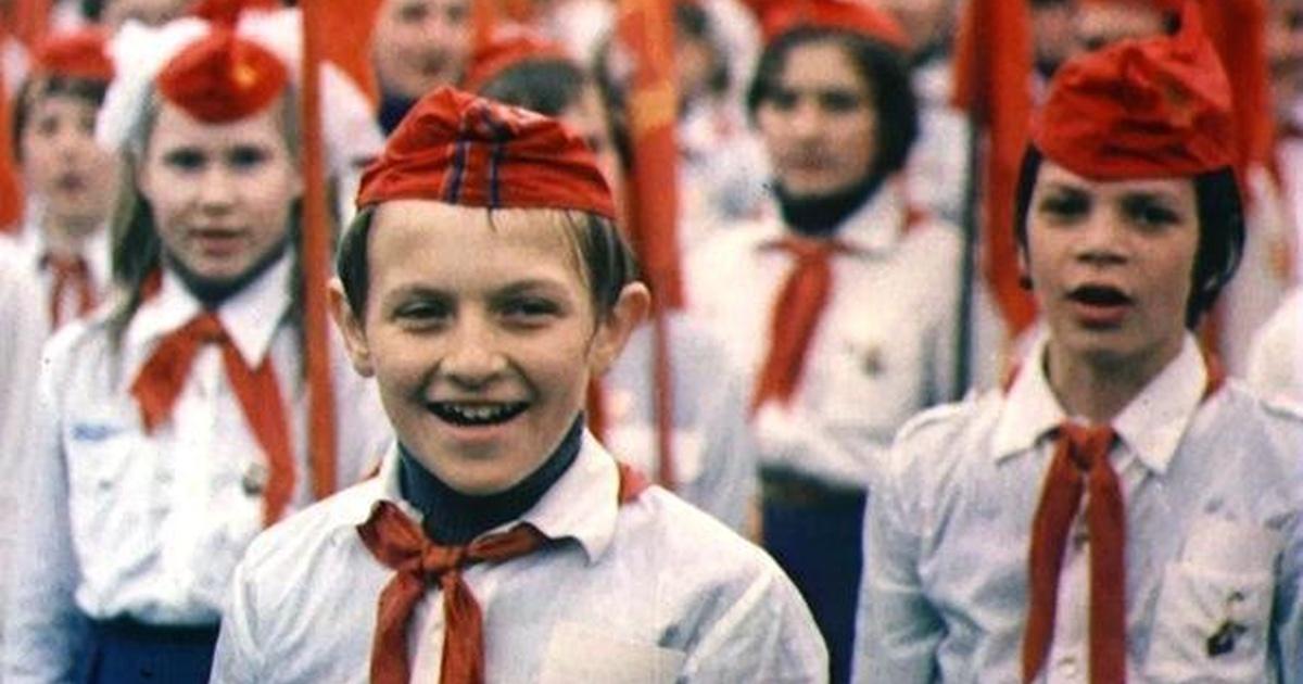 PBS NewsHour | 'My Perestroika' Reveals Personal History of Last Soviet ...