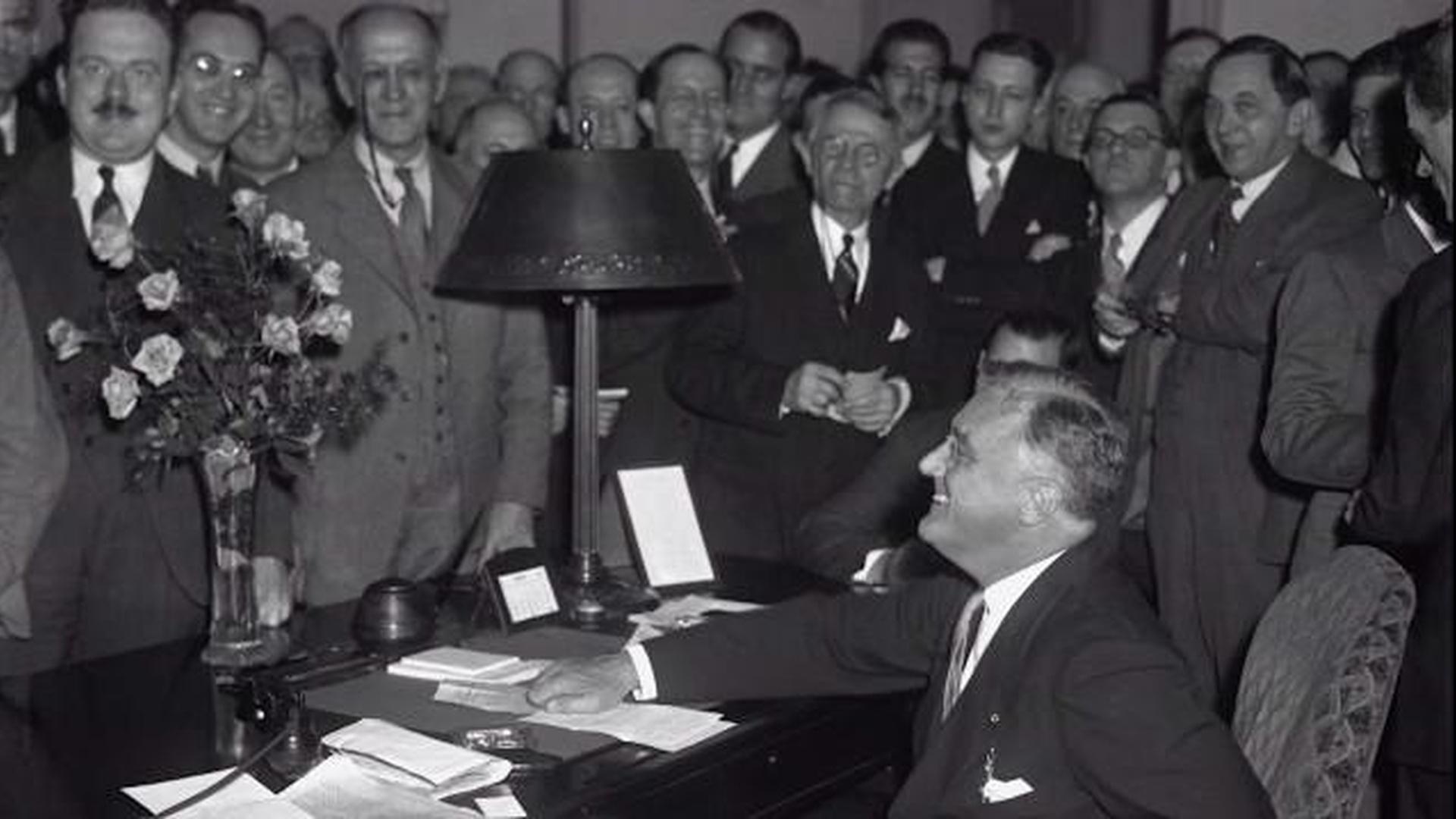 Education Clip: FDR and the Press | The Roosevelts | THIRTEEN - New ...