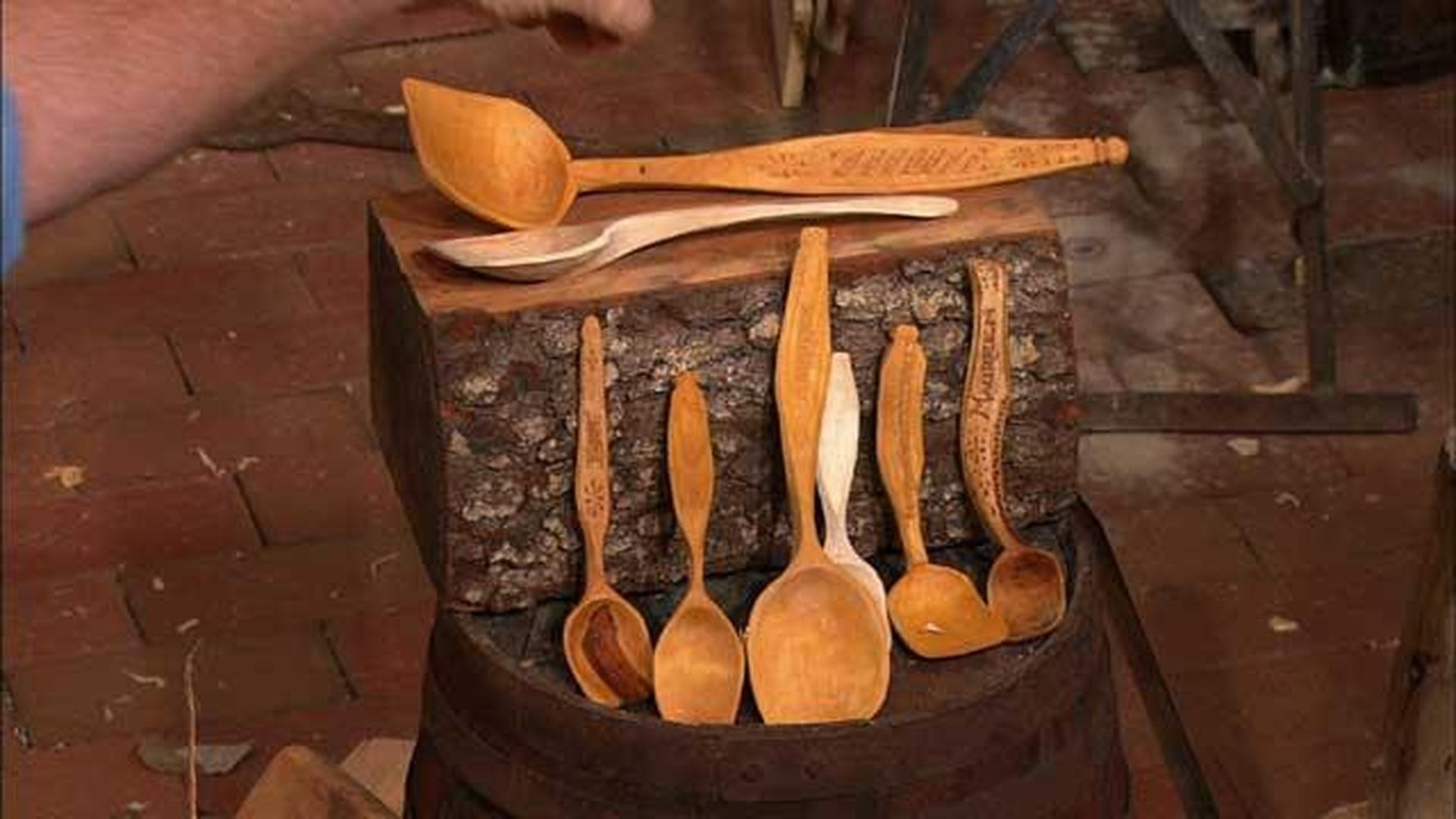 S31 E8: Carving Swedish Spoons with Peter Follansbee | The Woodwright's ...