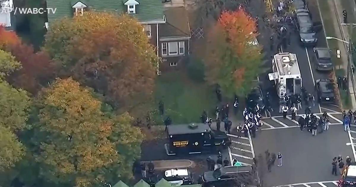 NJ Spotlight News | Two Newark police officers shot by gunman from ...