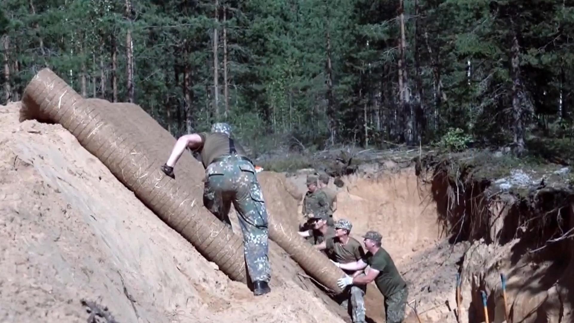 Baltic nations working to fortify border with Russia | PBS News Hour ...