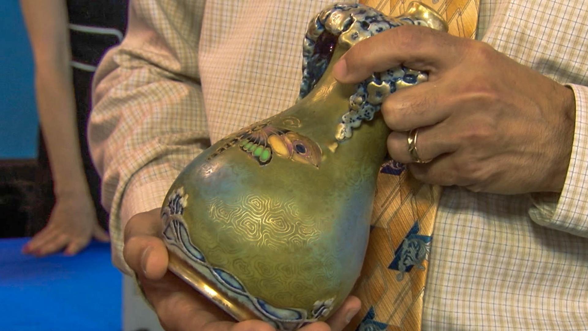 Appraisal: Turn-Teplitz Amphora Vase, ca. 1905 | Antiques Roadshow ...