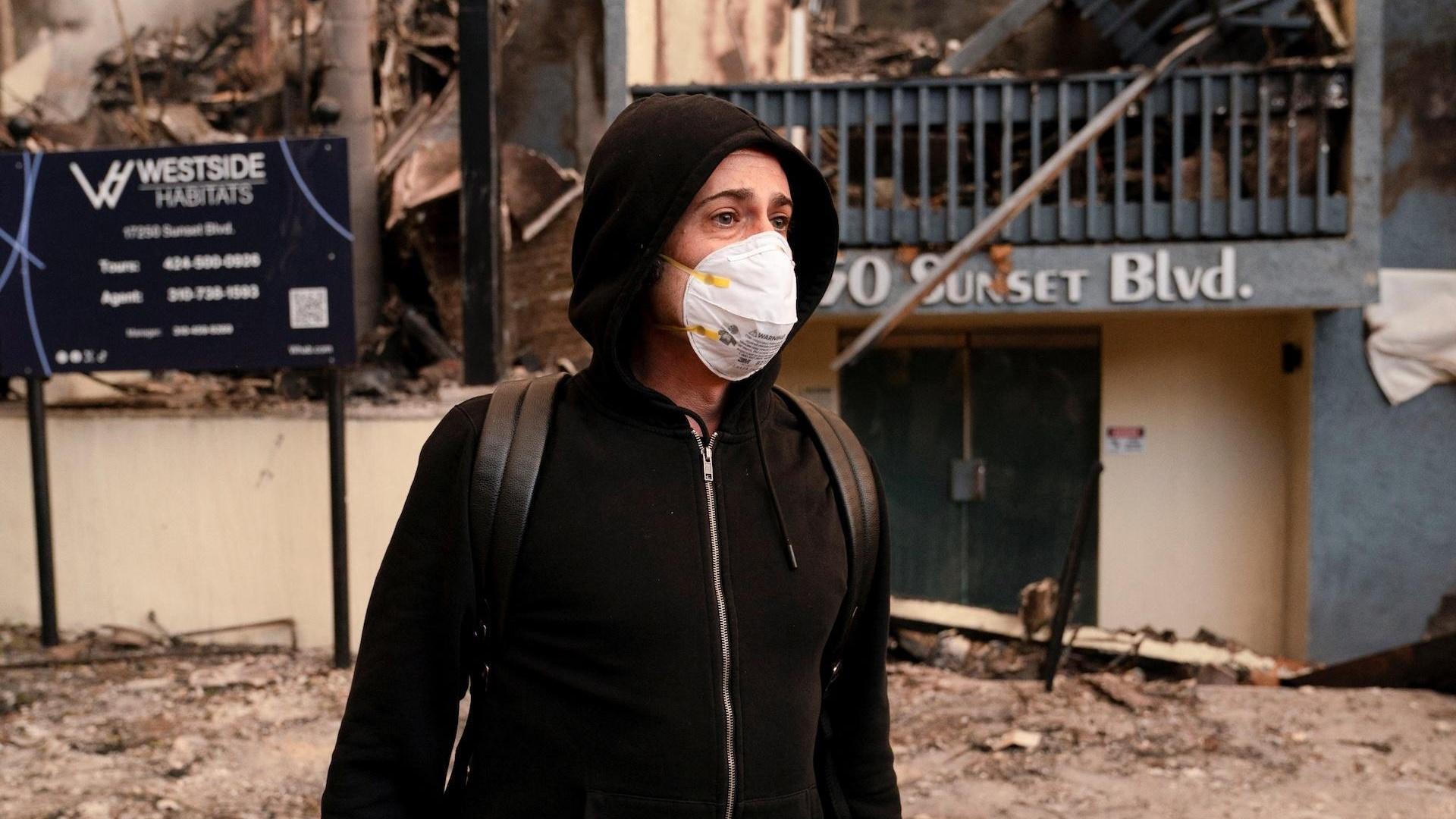 How to protect your health from hazards of wildfire smoke | PBS News ...
