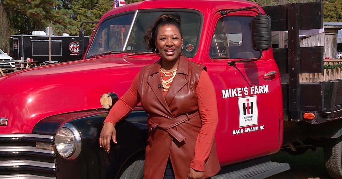 North Carolina Weekend | Holiday Weekend | Season 20 | Episode 8 | PBS