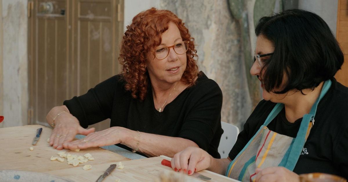 Christina Cooks: Back to the Cutting Board | Mangia Foglie | Season 6 ...