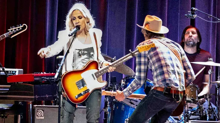 Sheryl Crow in Concert | PBS