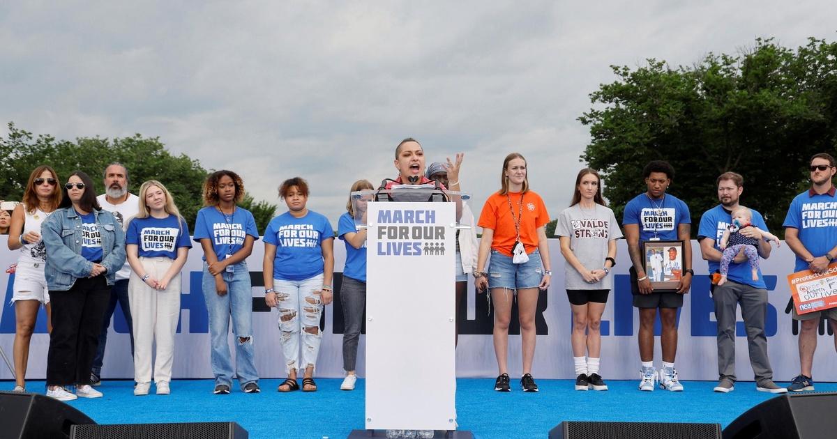 PBS NewsHour | Season 2022 | June 11, 2022 - PBS News Weekend full ...