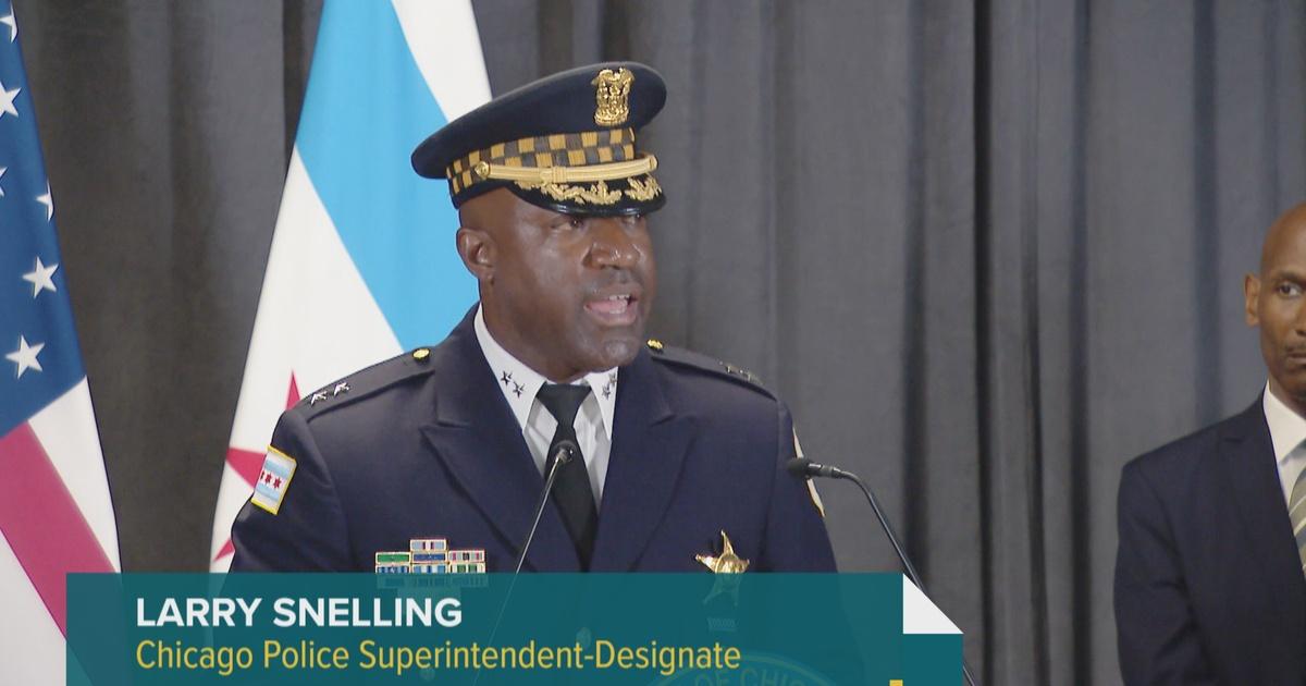 Chicago Tonight: Latino Voices | Residents React to Larry Snelling's ...