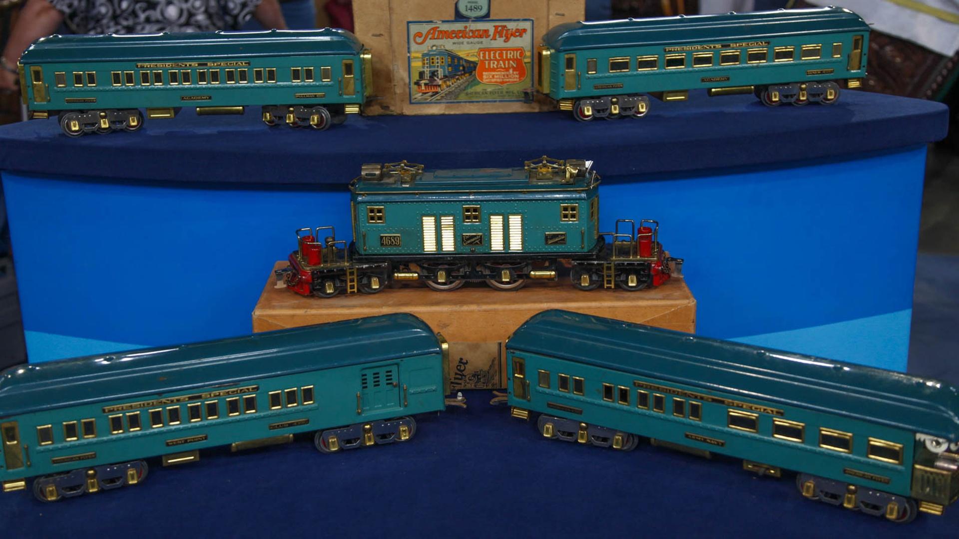 Appraisal: American Flyer Train Set, ca. 1930 | Antiques Roadshow ...