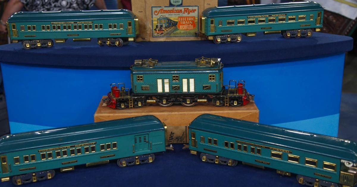 Antiques Roadshow | Appraisal: American Flyer Train Set, ca. 1930 ...