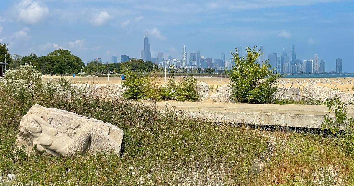 Chicago Tours with Geoffrey Baer | Meet Chicago’s Mysterious Mermaid | PBS