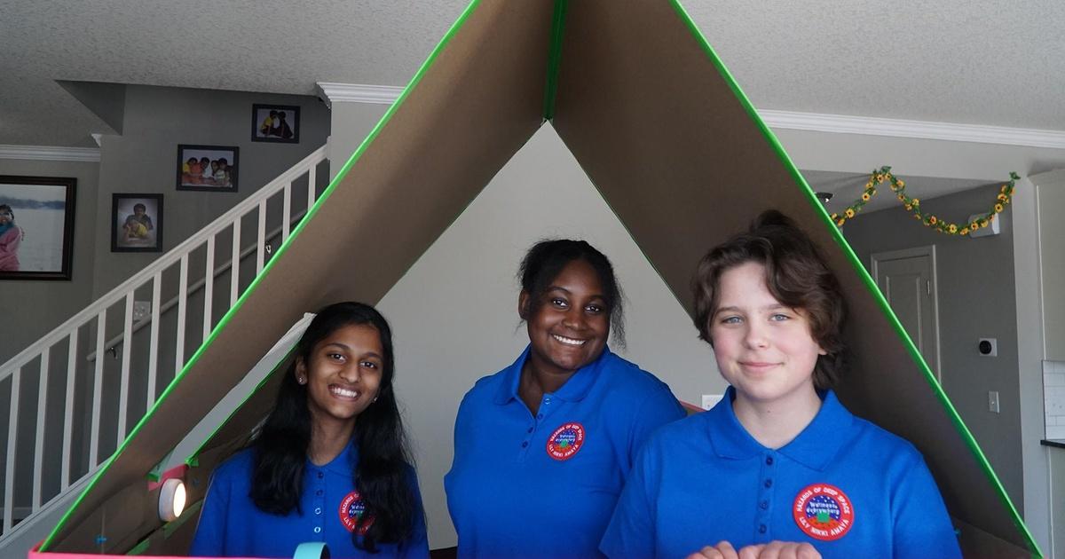 SciGirls | SciGirls in Space: Making Space | PBS