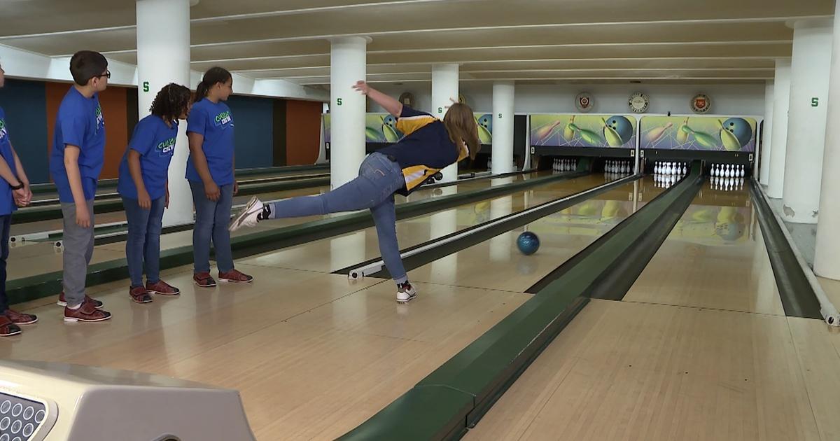 Curious Crew | Bowling | Season 6 | PBS