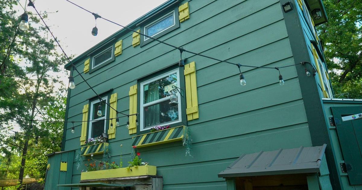 VPM News Focal Point | Meet a couple that loves their 144-square-foot ...