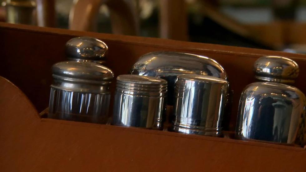 Antiques Road Trip - Arusha Irvine and Angus Ashworth, Day 3 - Twin ...