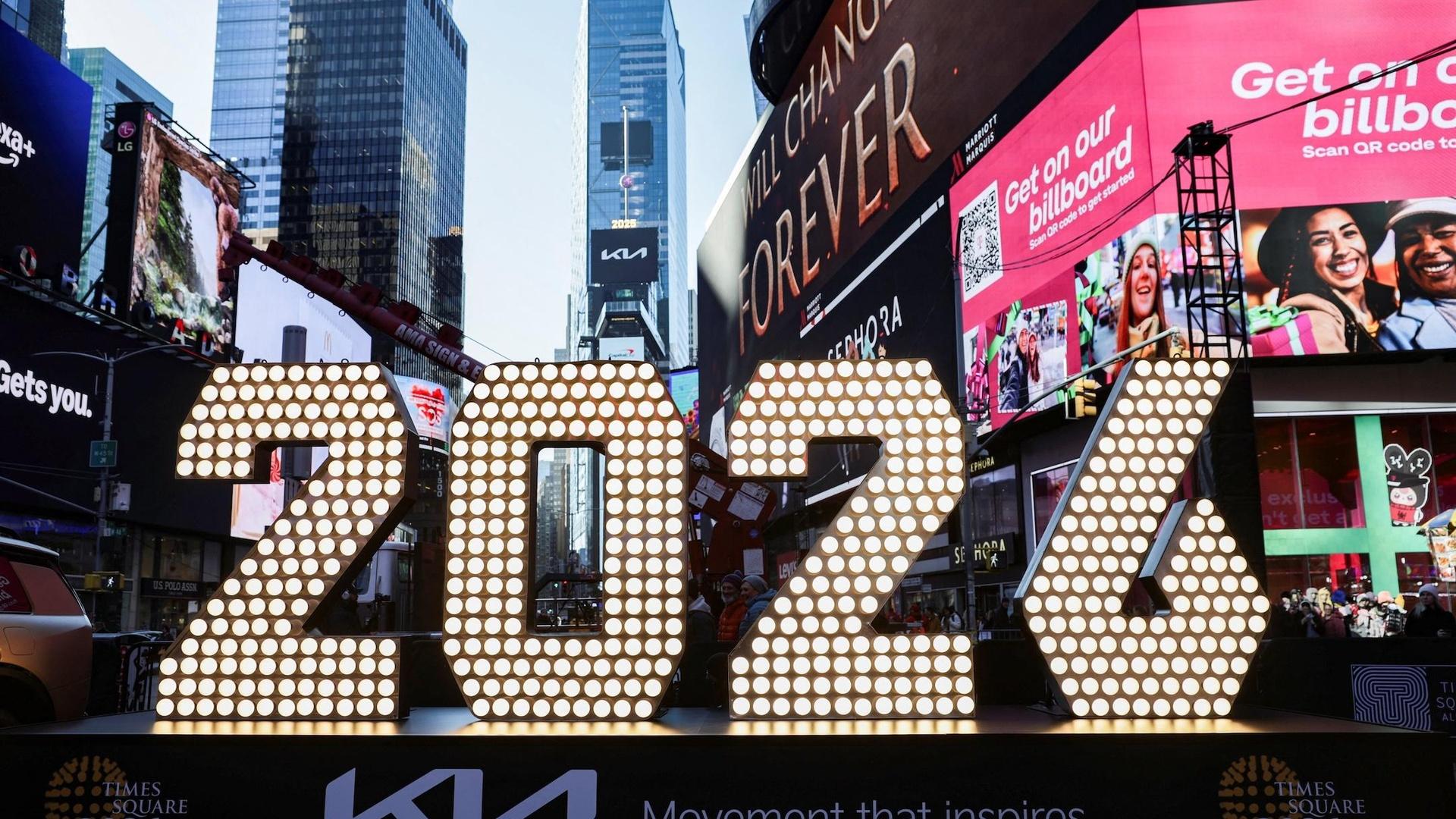 December 31, 2025 - PBS News Hour full episode | PBS News Hour | NJ PBS