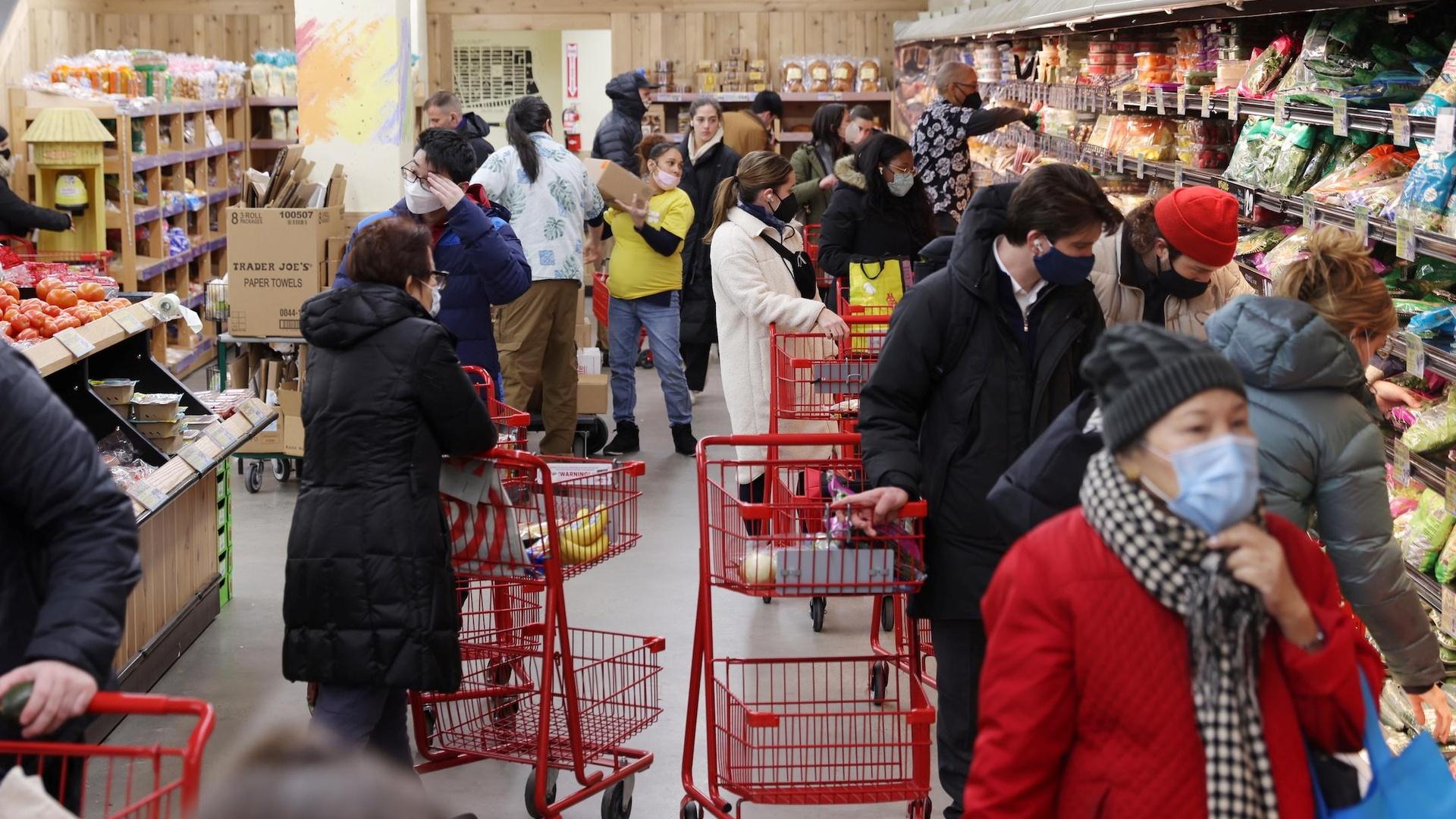 How to be a smarter shopper amid rising grocery bills | PBS News Hour ...