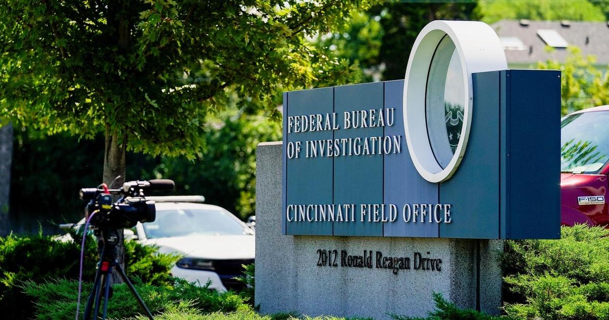 PBS NewsHour | News Wrap: 'Unprecedented' online threats after FBI ...